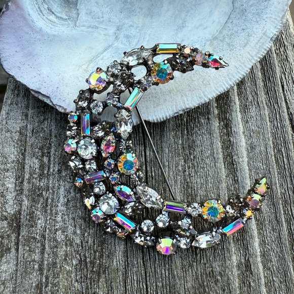Carolee | Jewelry | Vintage Carolee Silver Crescent Moon Brooch With ...